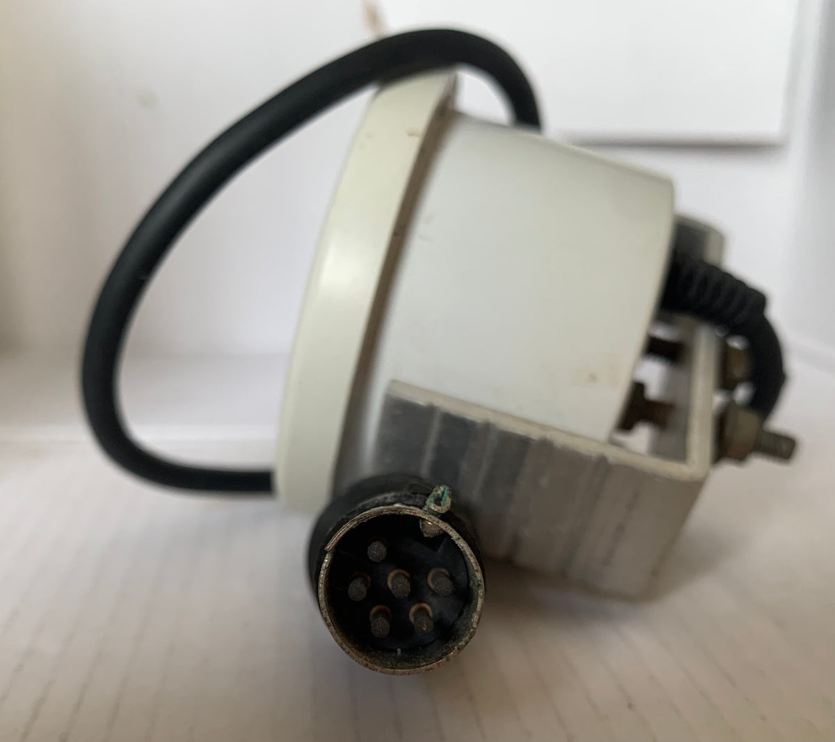 Clarion Wired Remote Control Unit – Treasuretrove.shop